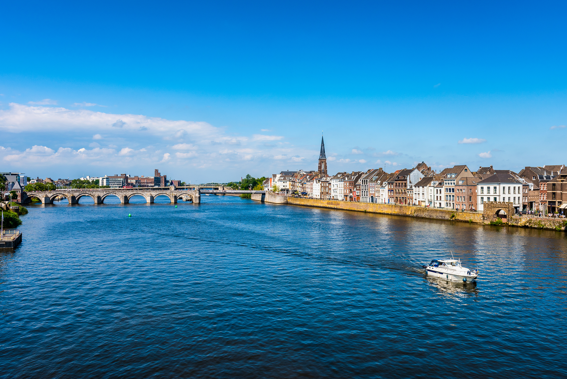 Trains from Amsterdam to Maastricht from EUR 32 Jun 2026